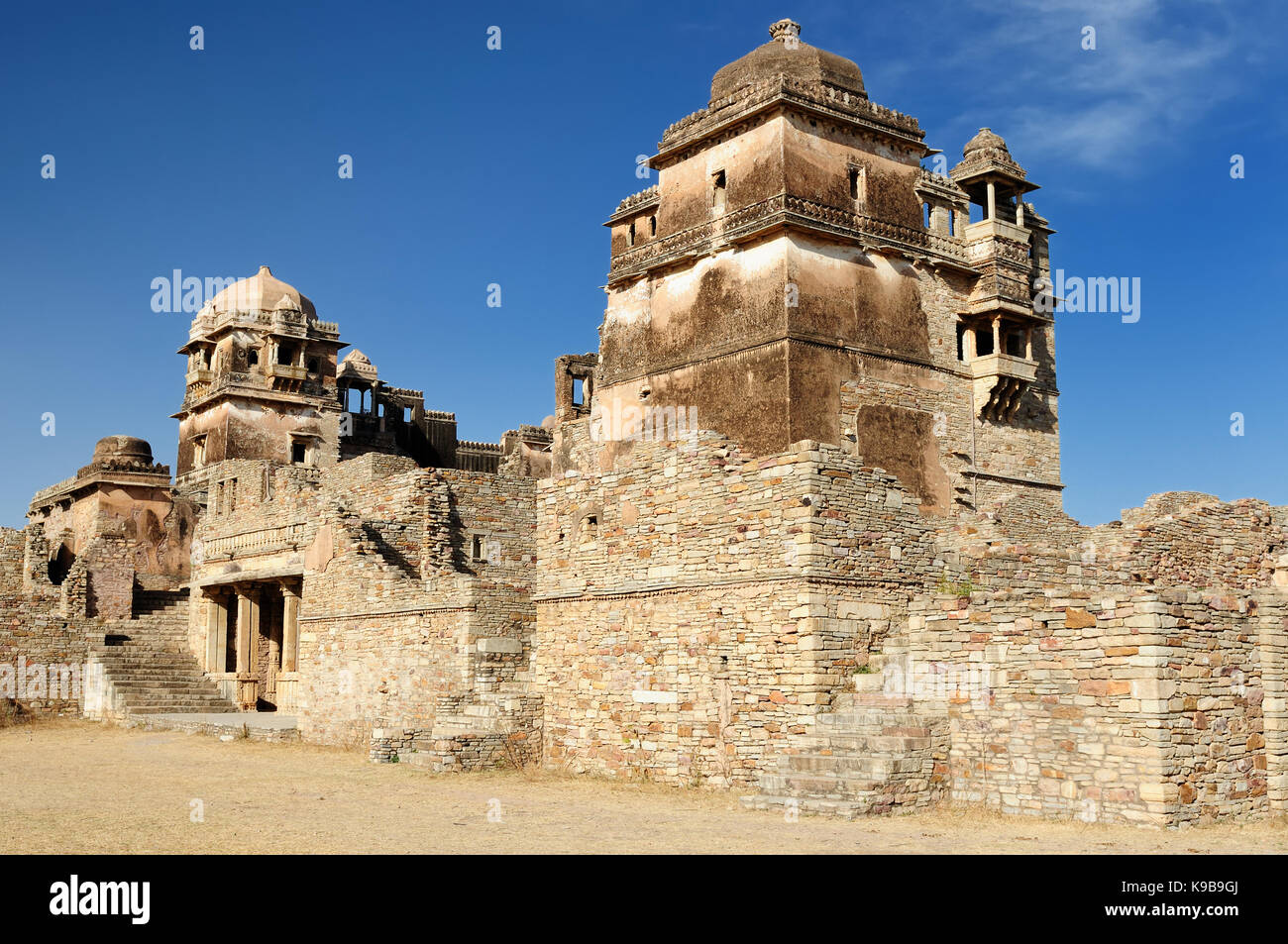 Beautifoul Fort Chittor is the largest fort in India and Asia in ...