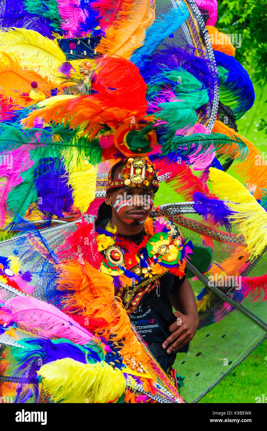 Colourful costume hi-res stock photography and images - Alamy
