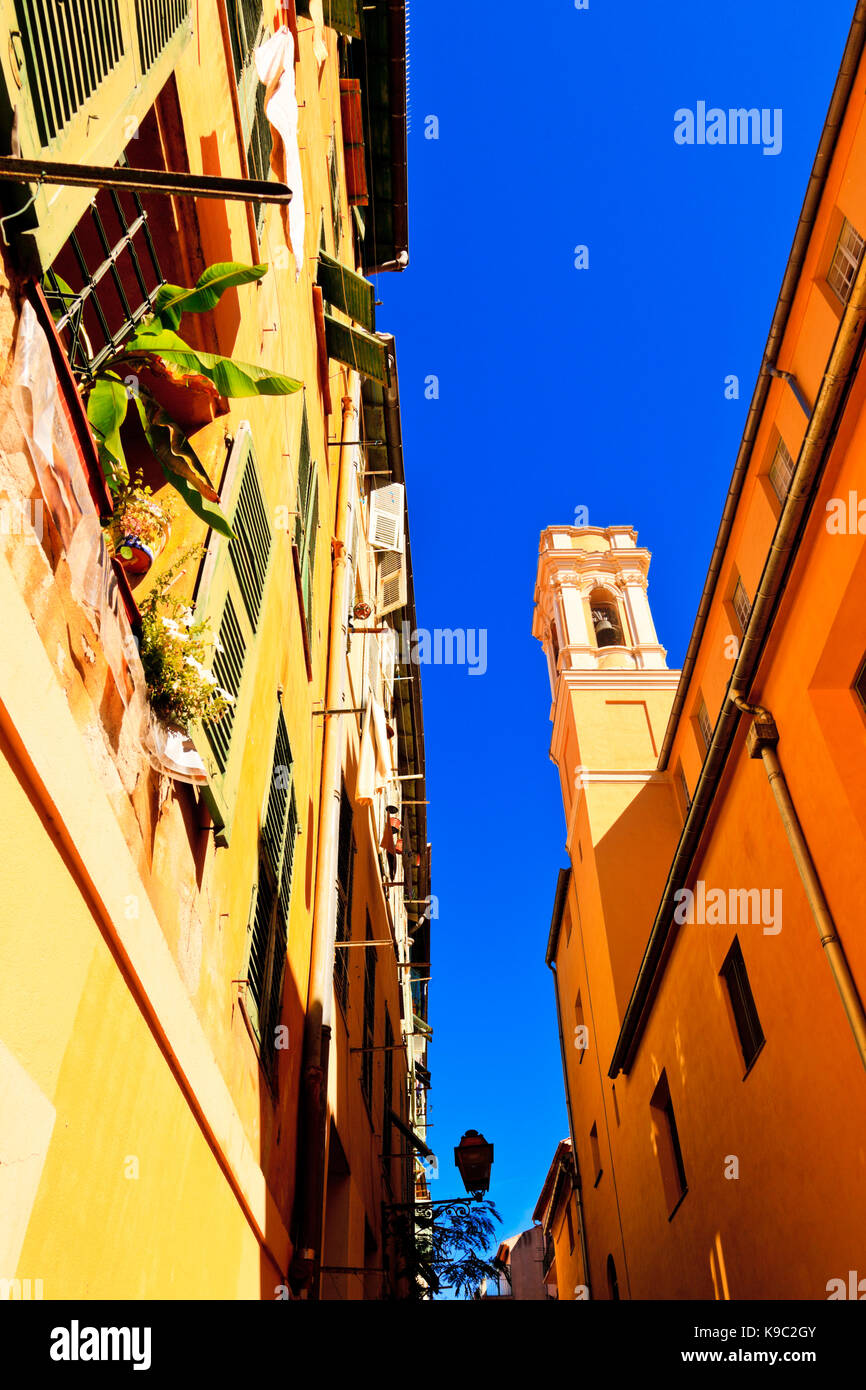 Colourful medieval streets in the Vielle Ville, the Old Town, of Nice ...