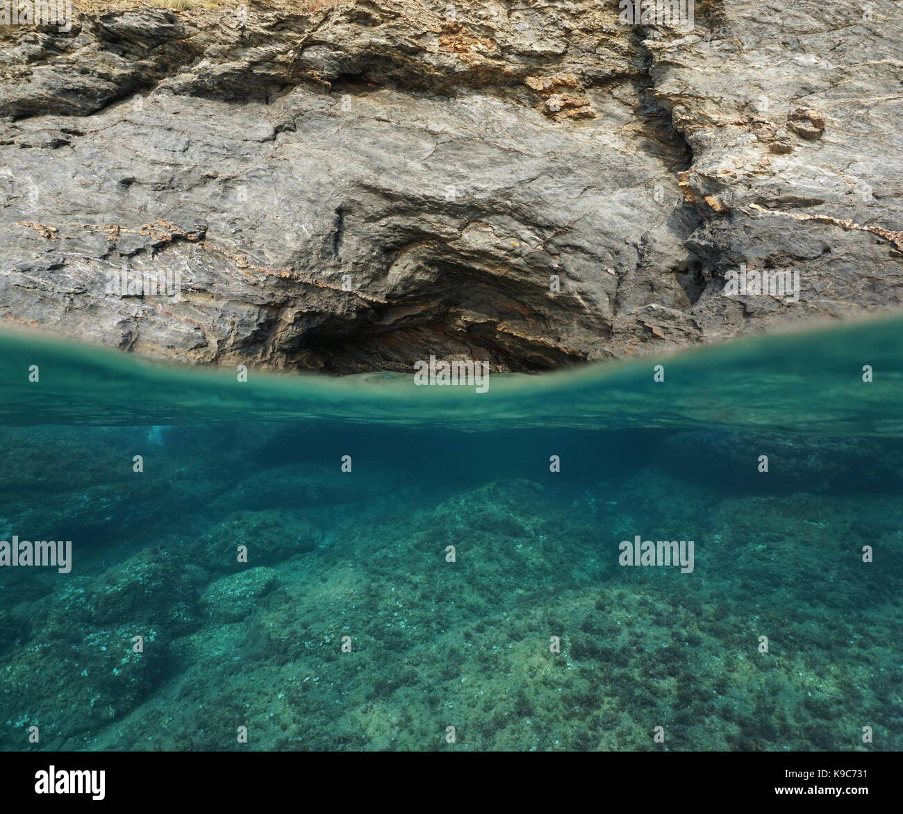 Sea cavern hi-res stock photography and images - Alamy