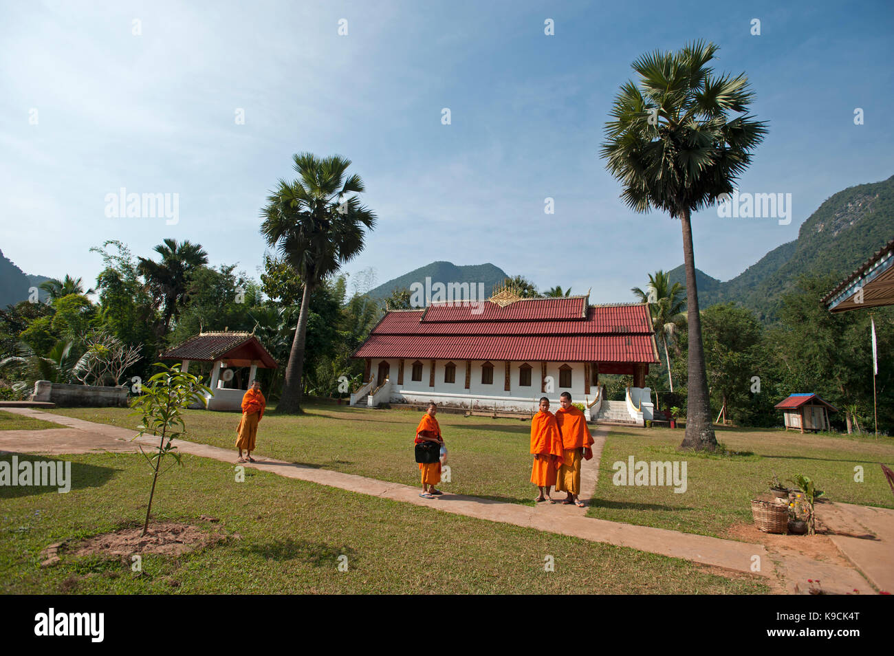 Village buddhist temples hi-res stock photography and images - Alamy
