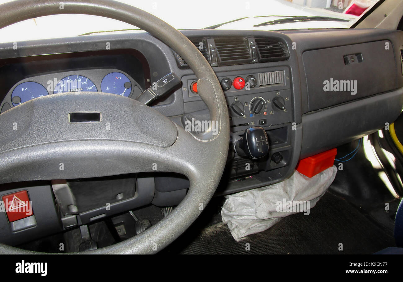 School bus driver hi-res stock photography and images - Alamy