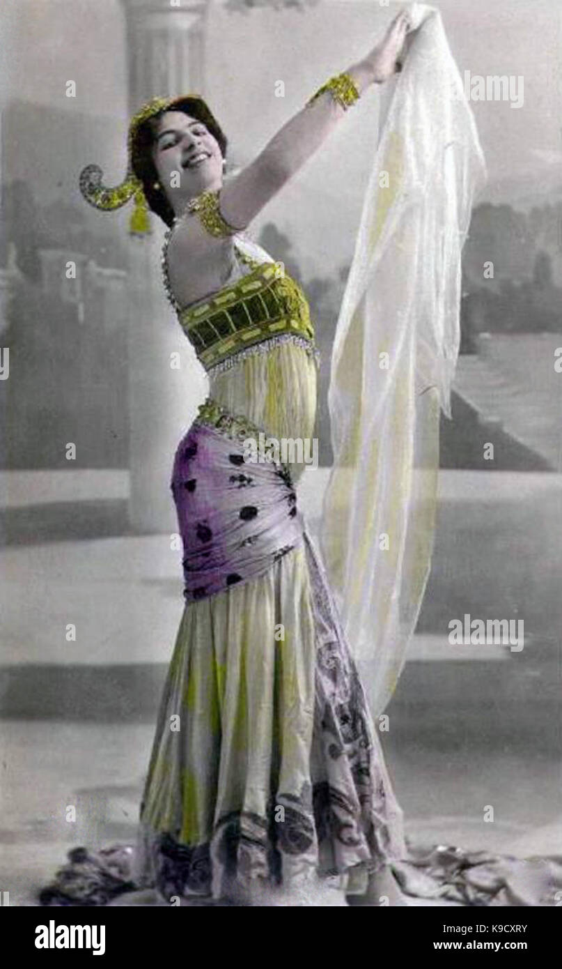 Mata hari hi-res stock photography and images - Alamy