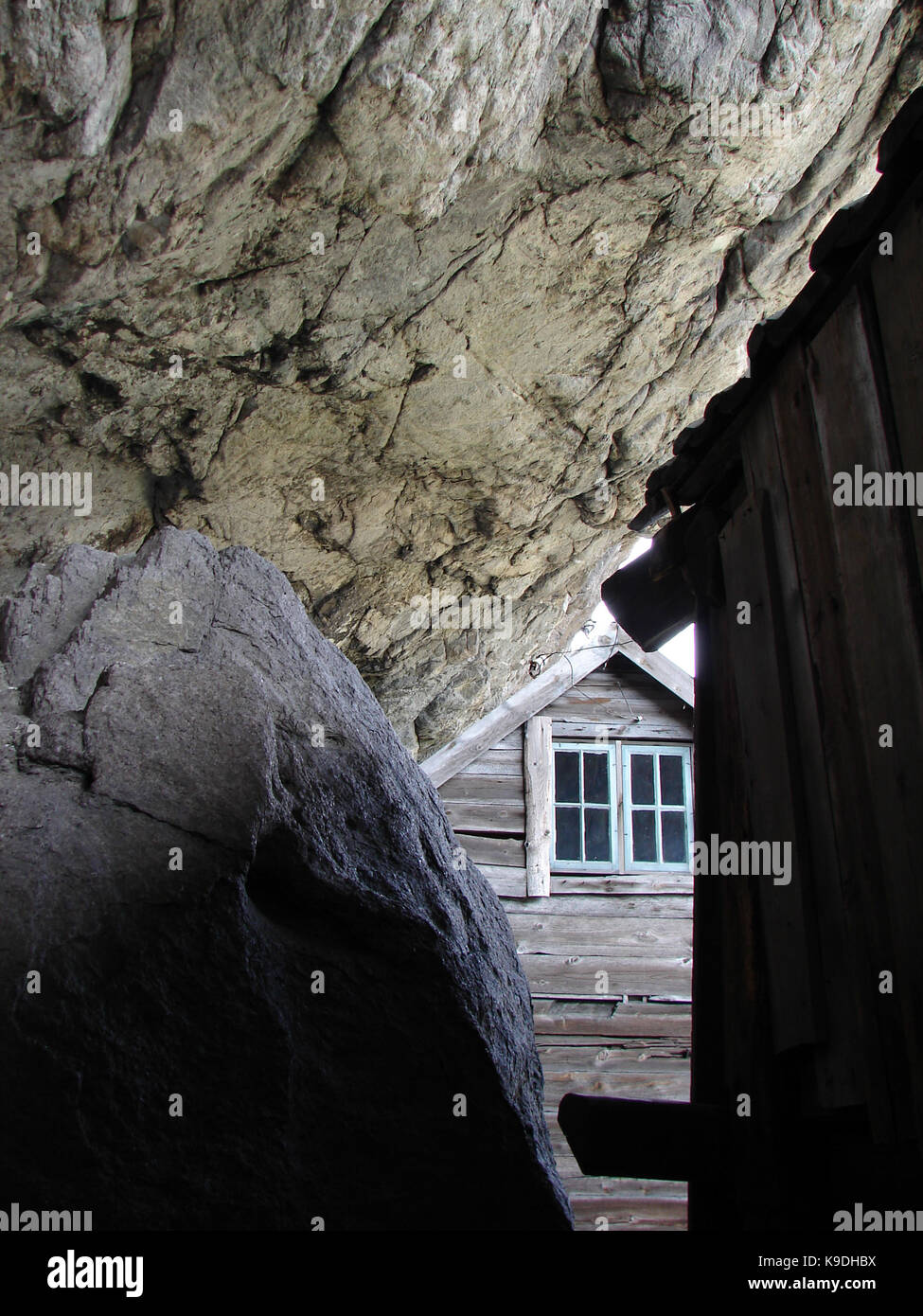Shelf of rocks hi-res stock photography and images - Alamy