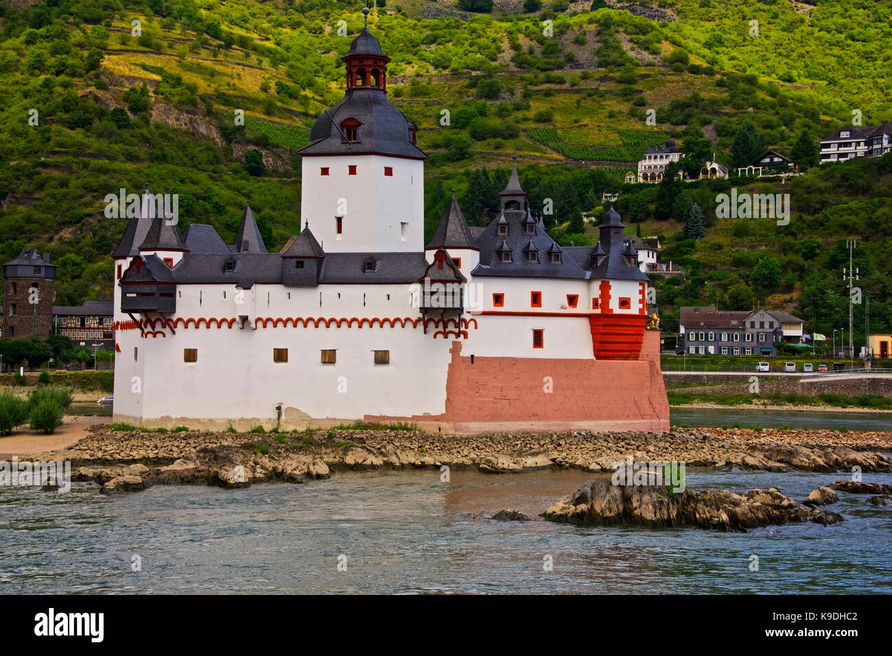 Island Castle on the Rhine Stock Photo - Alamy