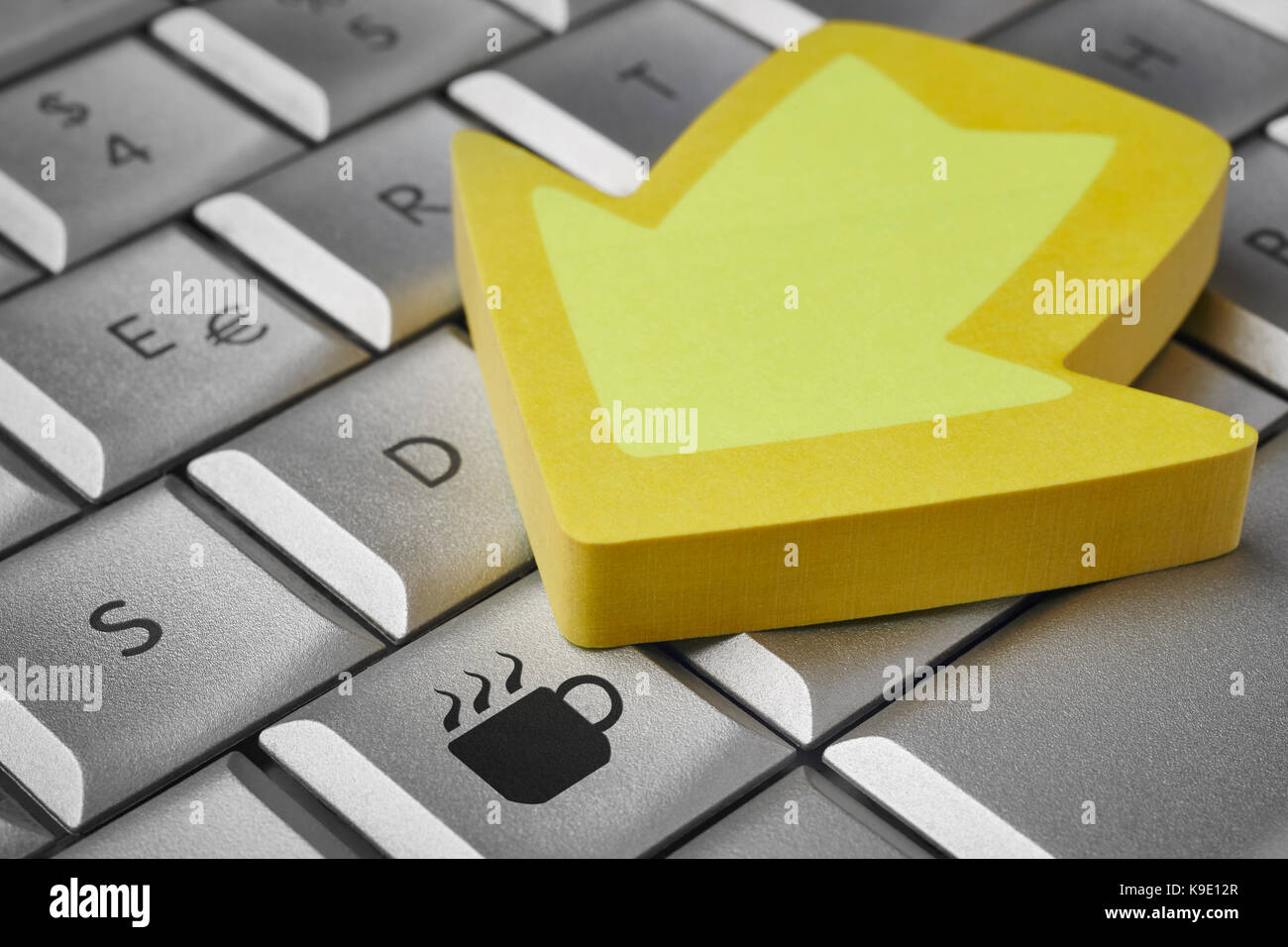 Coffee break key on a computer keyborder. Break time symbol Stock Photo ...