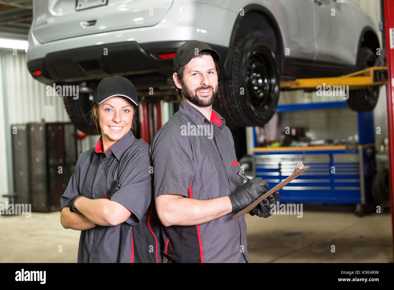 Mechanic team hi-res stock photography and images - Alamy