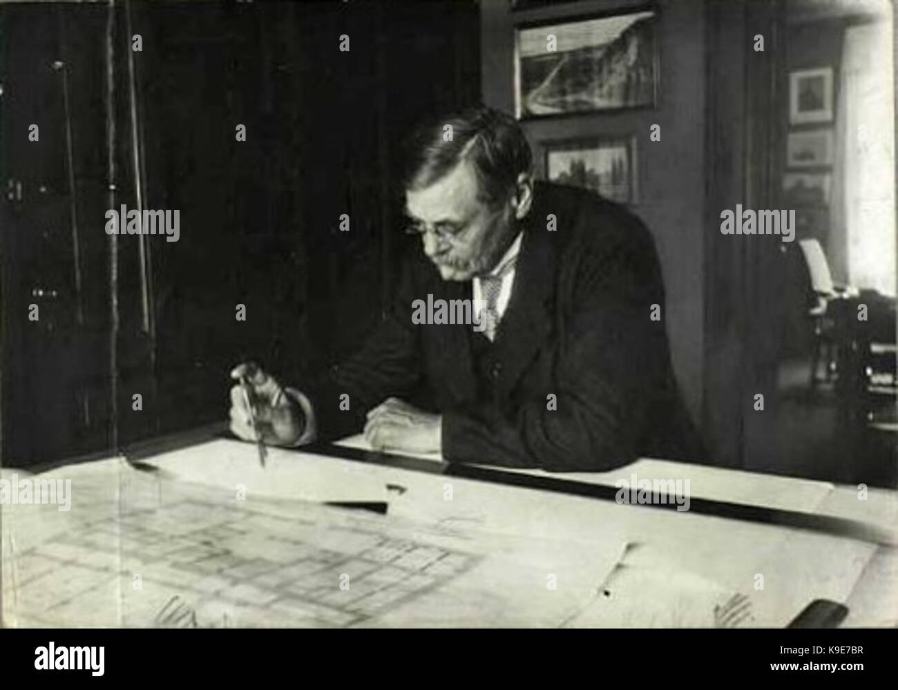 Classical drawing technique hi-res stock photography and images - Alamy