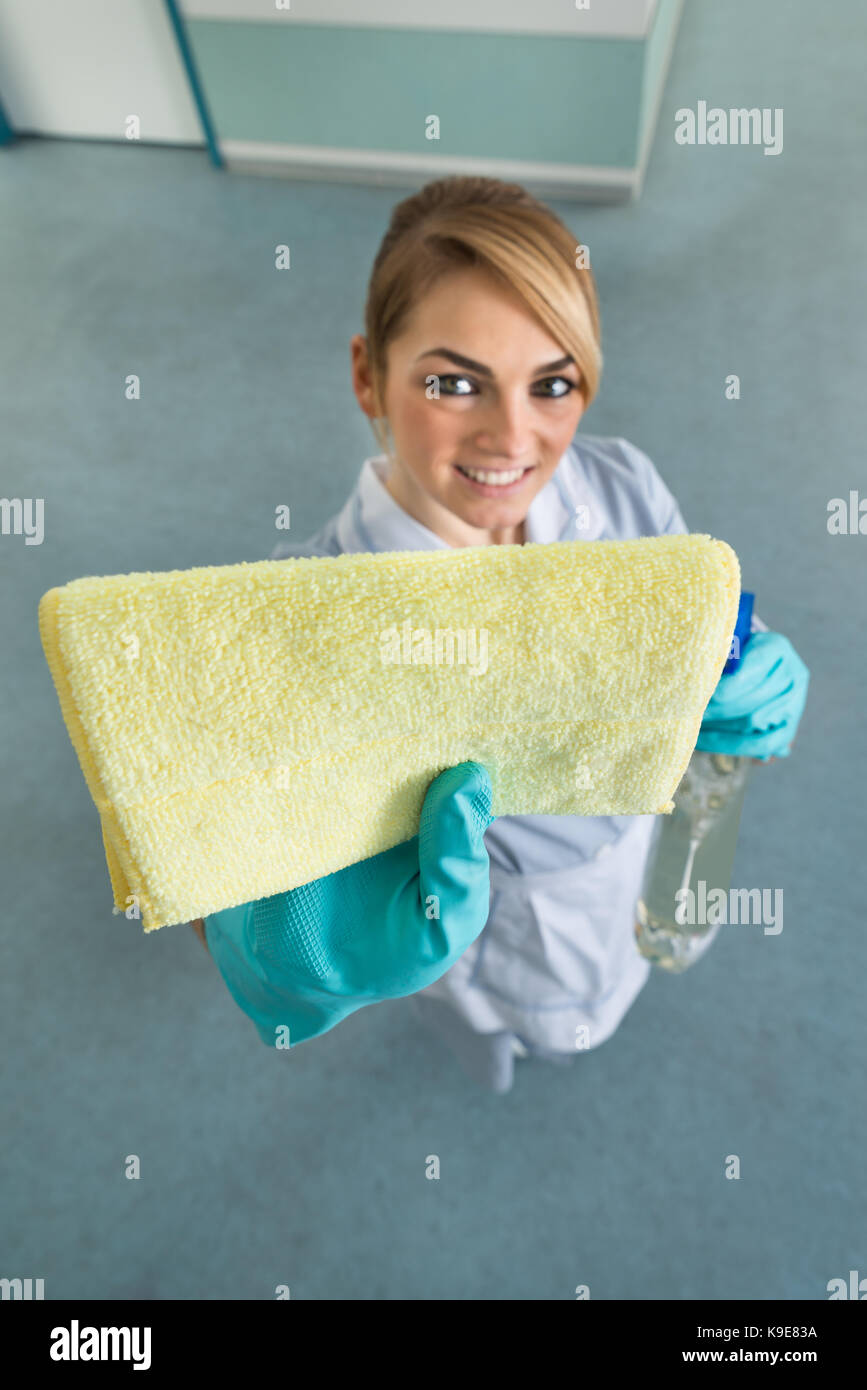 Happy cleaning hi-res stock photography and images - Alamy