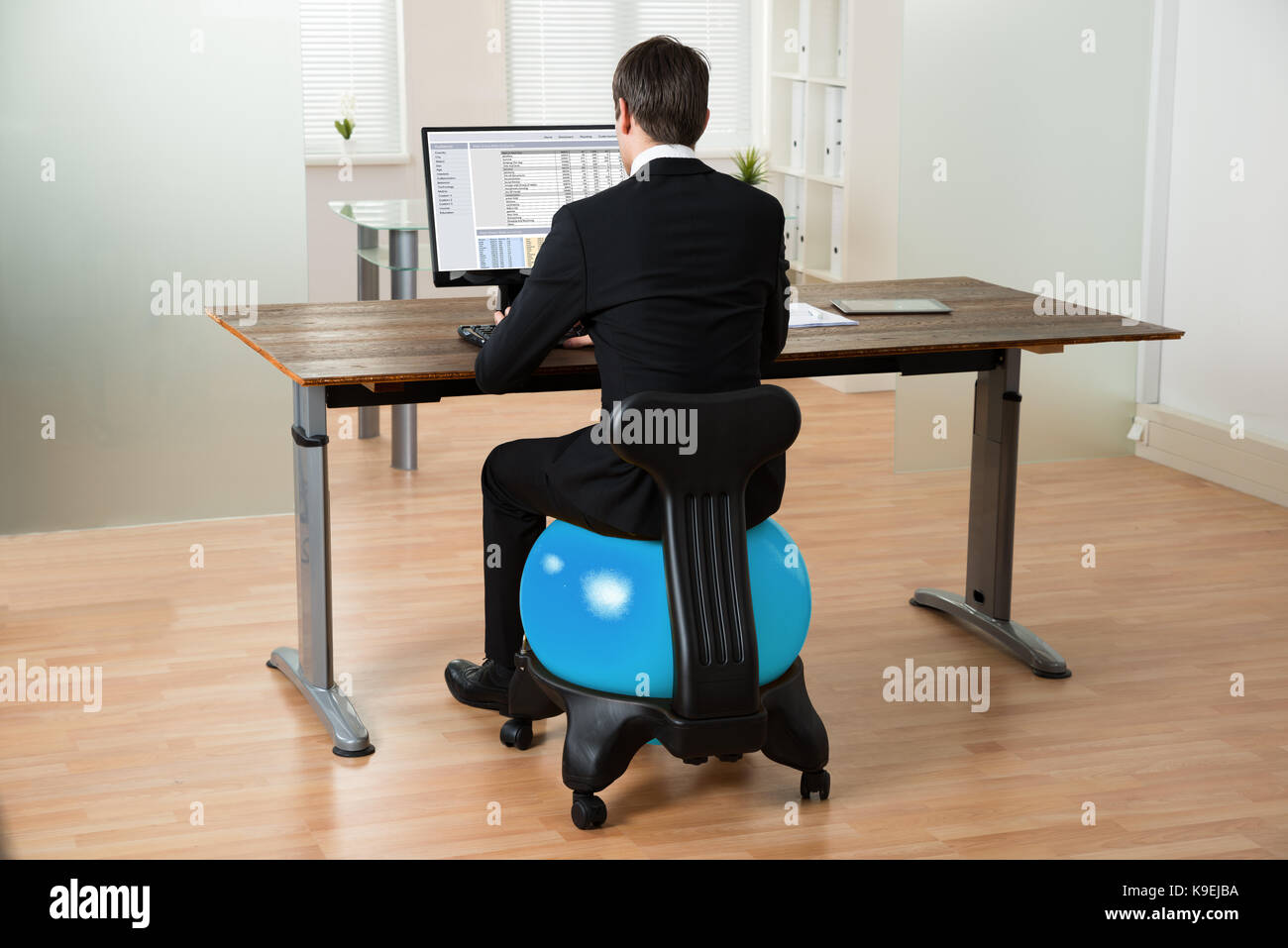 Exercise ball desk man hi-res stock photography and images - Alamy