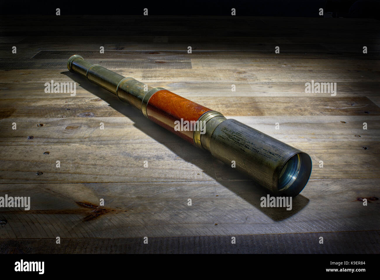 Telescope maintenance hi-res stock photography and images - Alamy