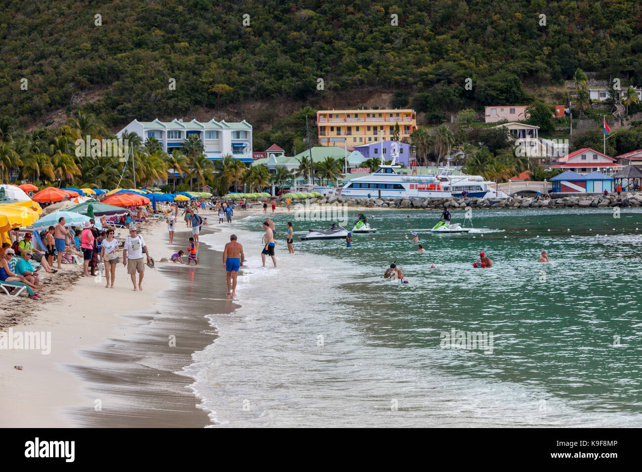 Philipsburg, Sint Maarten. Beach Scene Stock Photo - Alamy