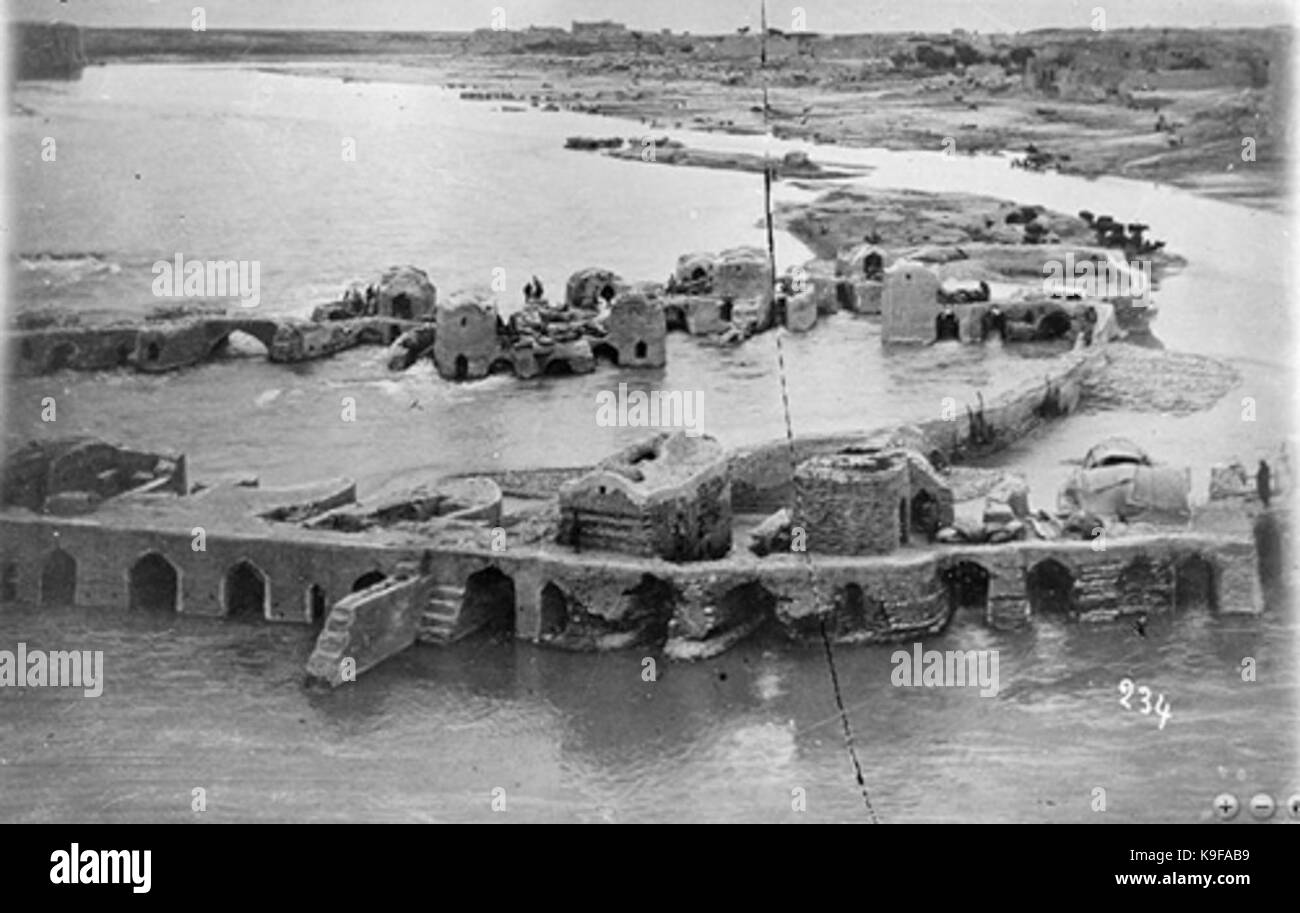 Old bridge of dezful 3 Stock Photo - Alamy