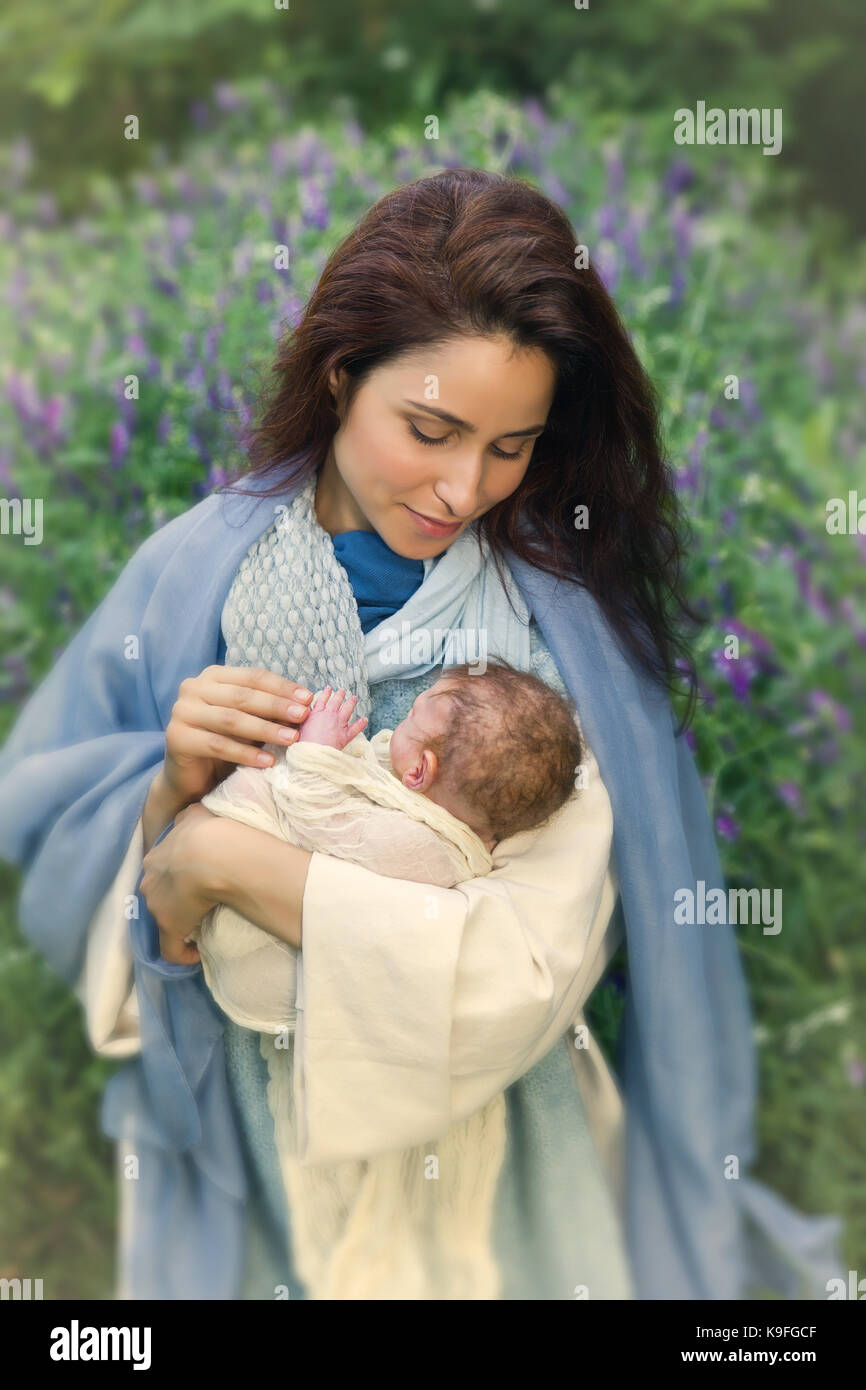 Virgin Mary holding baby Jesus in her arms - authentic play with ...