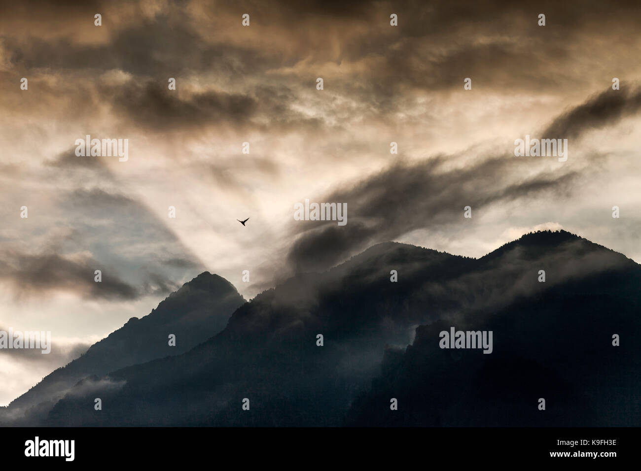 Exploding skies hi-res stock photography and images - Alamy