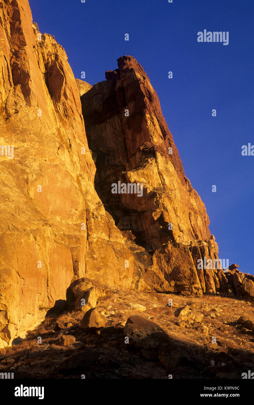 Smith rock state park hi-res stock photography and images - Alamy