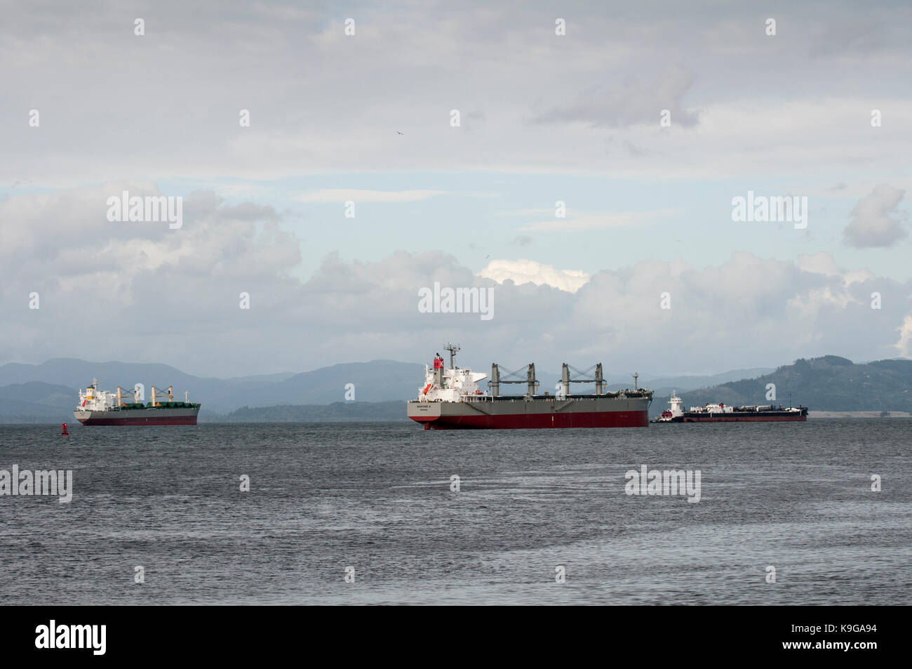 Empty cargo ship on river hi-res stock photography and images - Alamy
