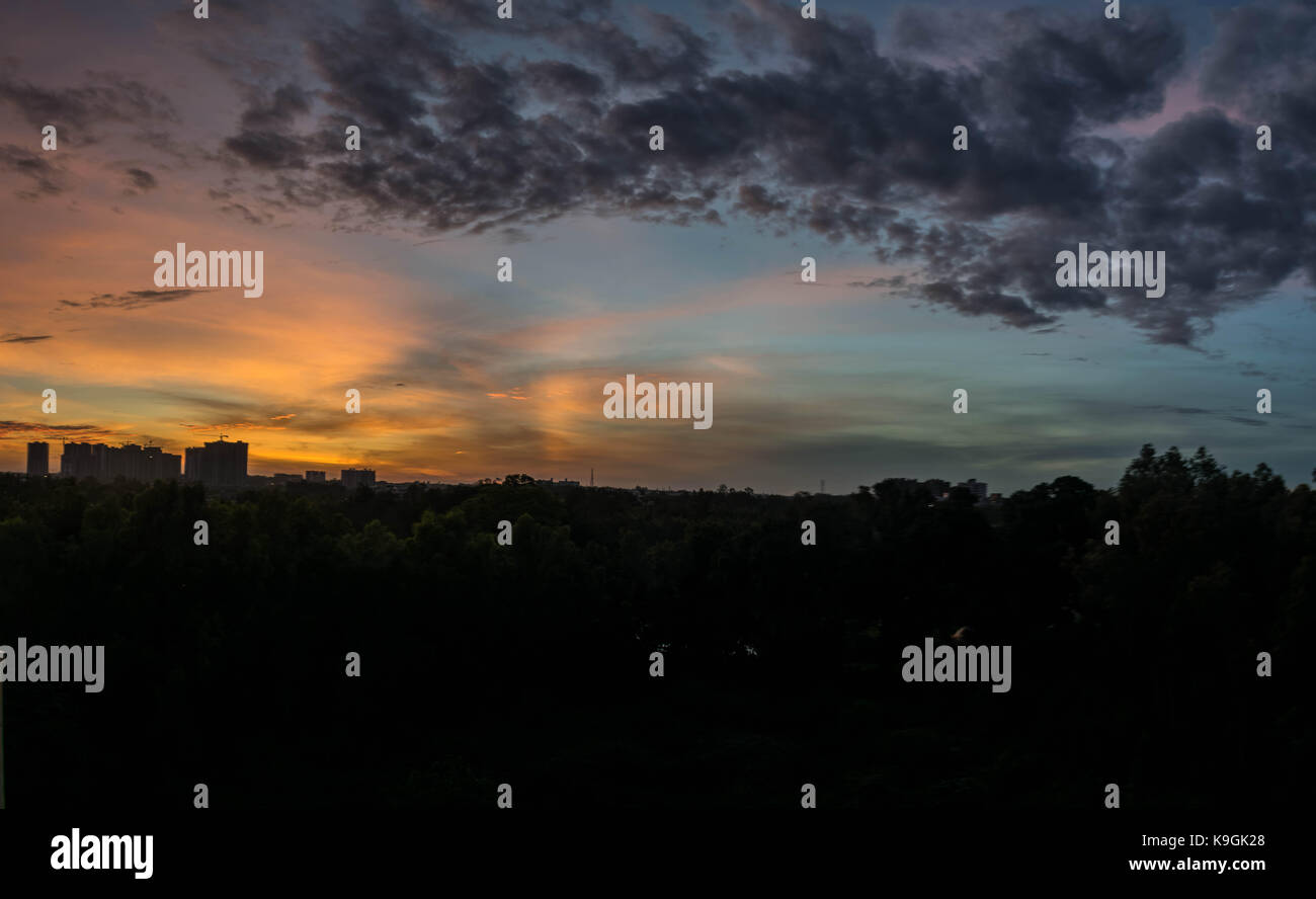 Hour clouds hi-res stock photography and images - Alamy