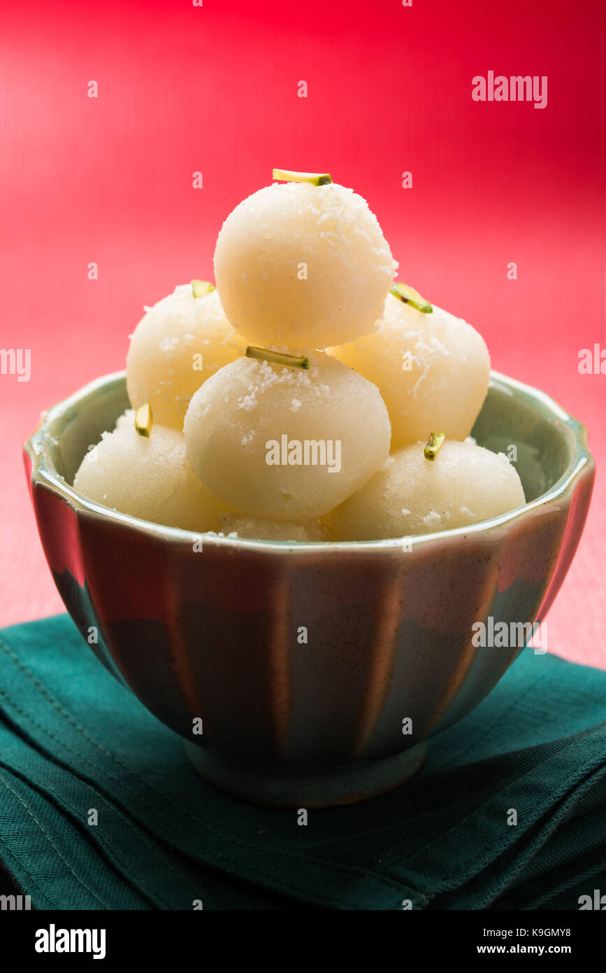 Sponge rasgulla hi-res stock photography and images - Alamy