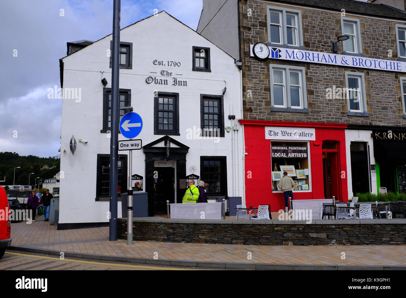 The oban inn hi-res stock photography and images - Alamy