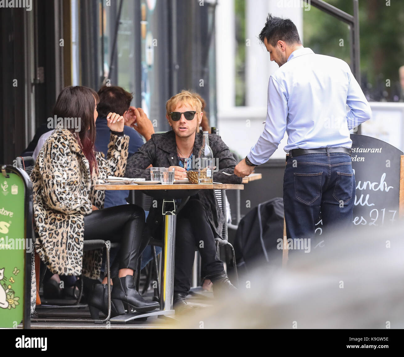 Muse drummer Dominic Howard has lunch with his girlfriend Rayana Ragan ...