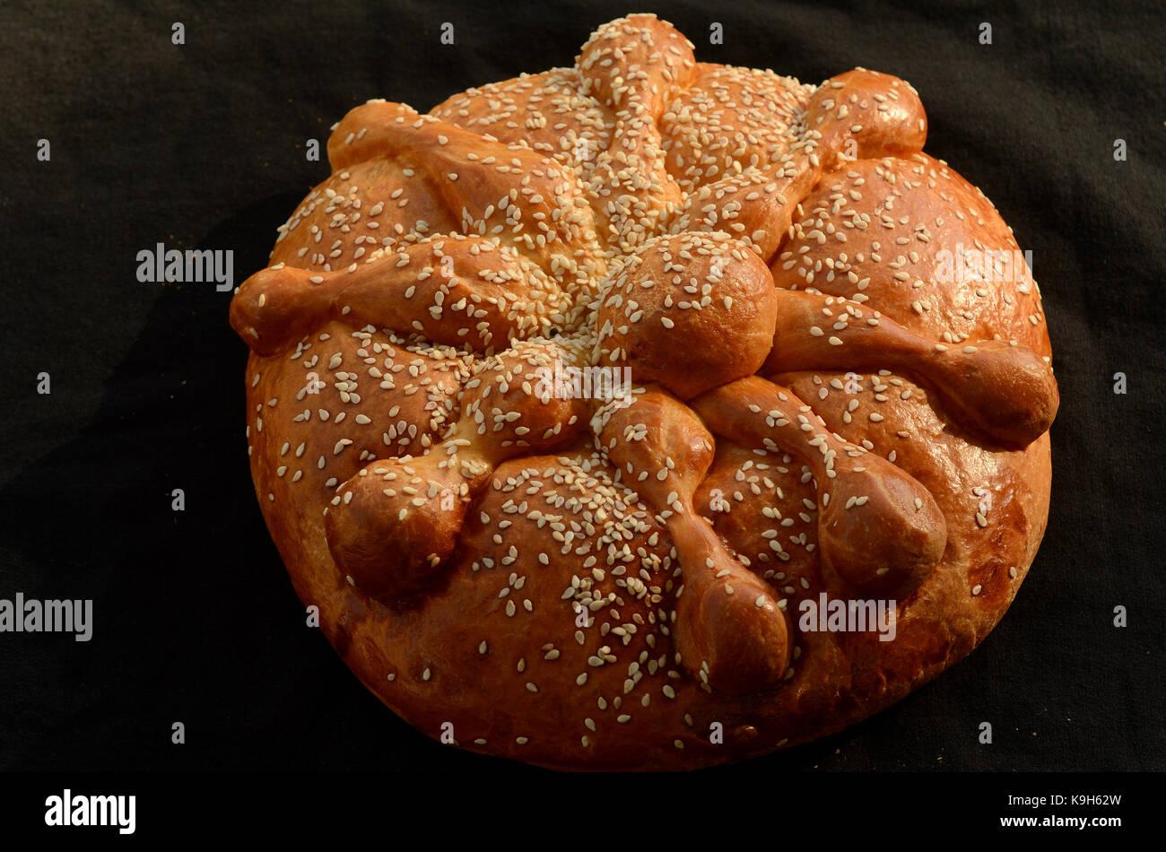 Halloween Spider bread loaf Stock Photo - Alamy