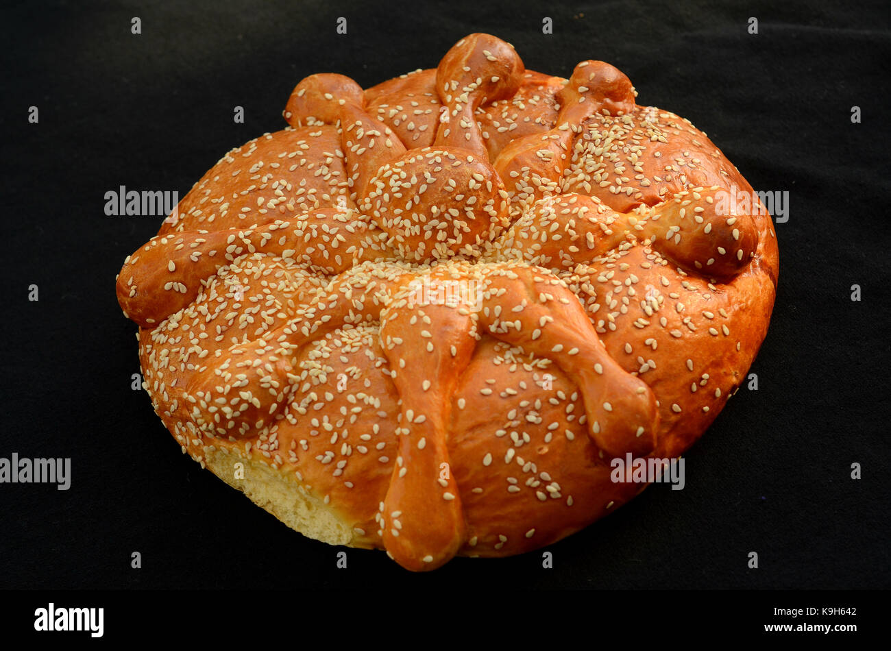 Halloween Spider bread loaf Stock Photo - Alamy