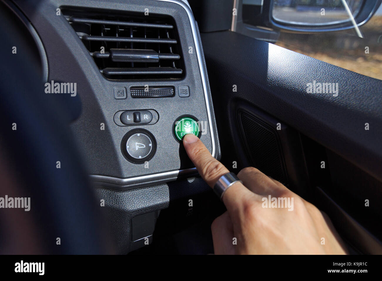 Eco mode hi-res stock photography and images - Alamy