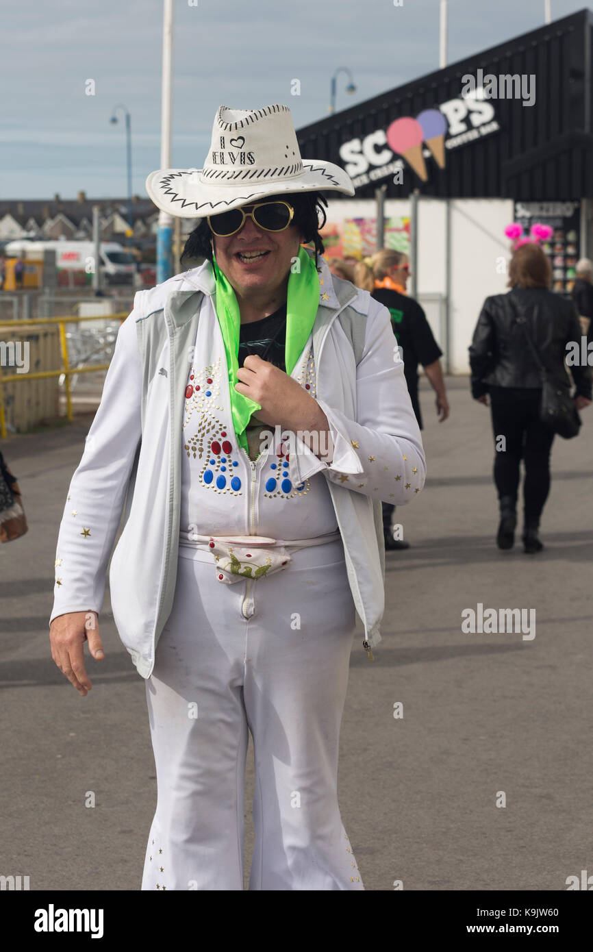 Carl Denning (aka Carl Elvis Presley) at the Porthcawl Elvis Presley ...