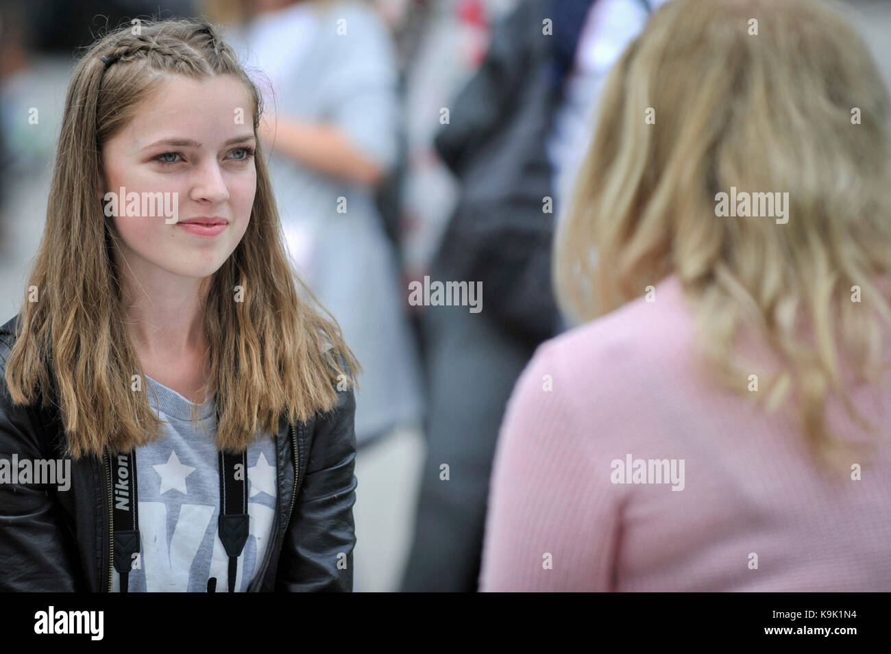 London, UK. 23rd Sep, 2017. People look at each other on Global Eye ...