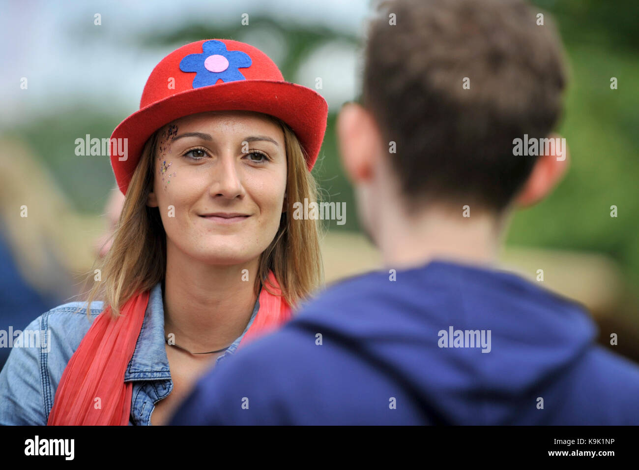 London, UK. 23rd Sep, 2017. People look at each other on Global Eye ...