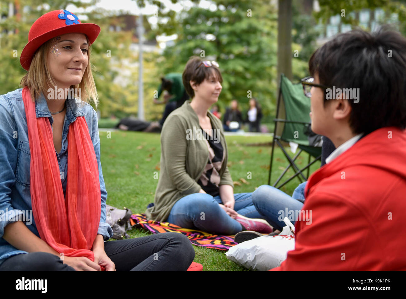 London, UK. 23rd Sep, 2017. People look at each other on Global Eye ...