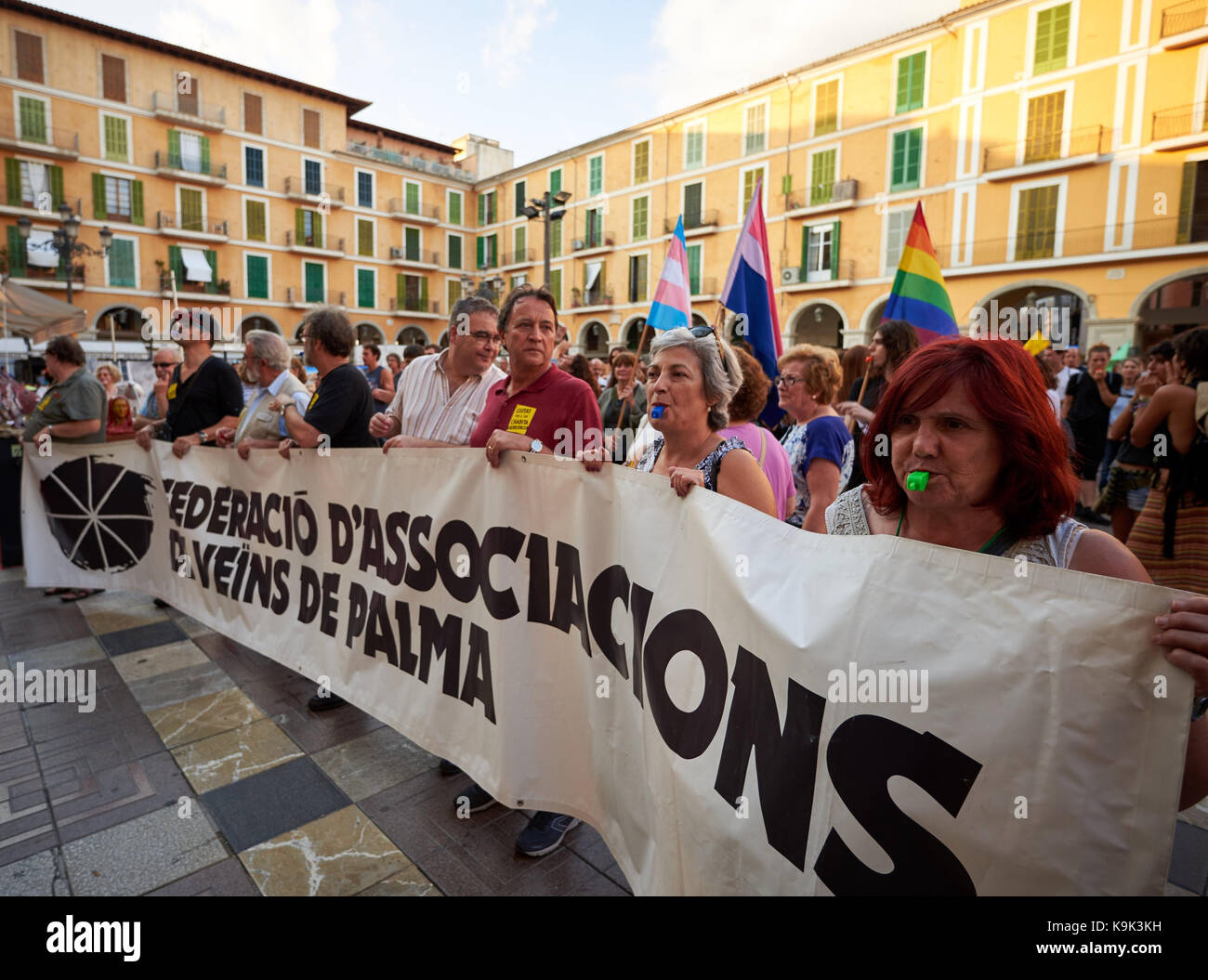 Palma de Mallorca, Spain. 23rd Sep, 2017. Protestors demonstrate ...