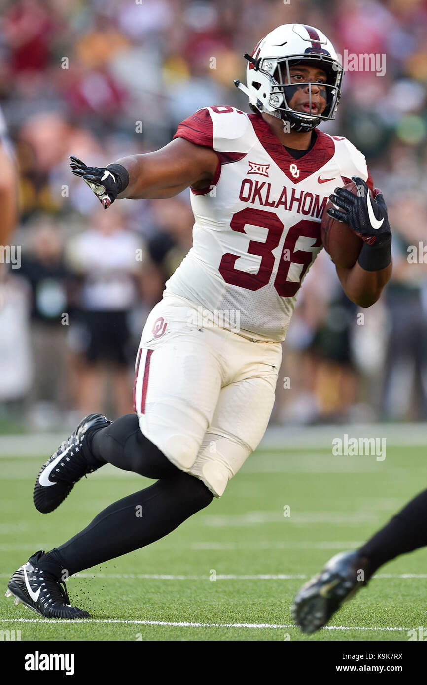 Waco, Texas, USA. 23rd Sep, 2017. Oklahoma Sooners fullback Dimitri ...