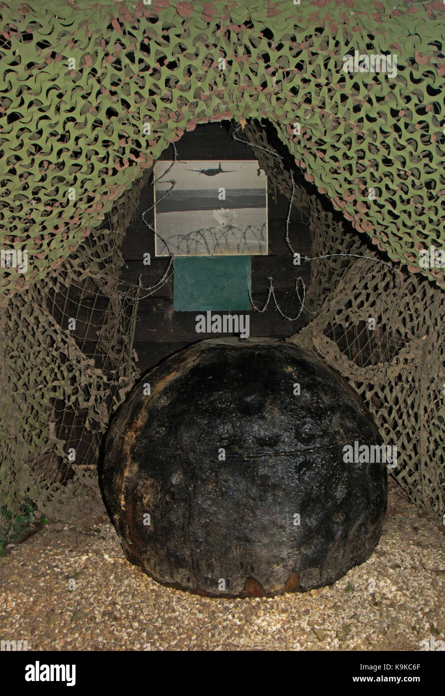 Bouncing bomb hi-res stock photography and images - Alamy
