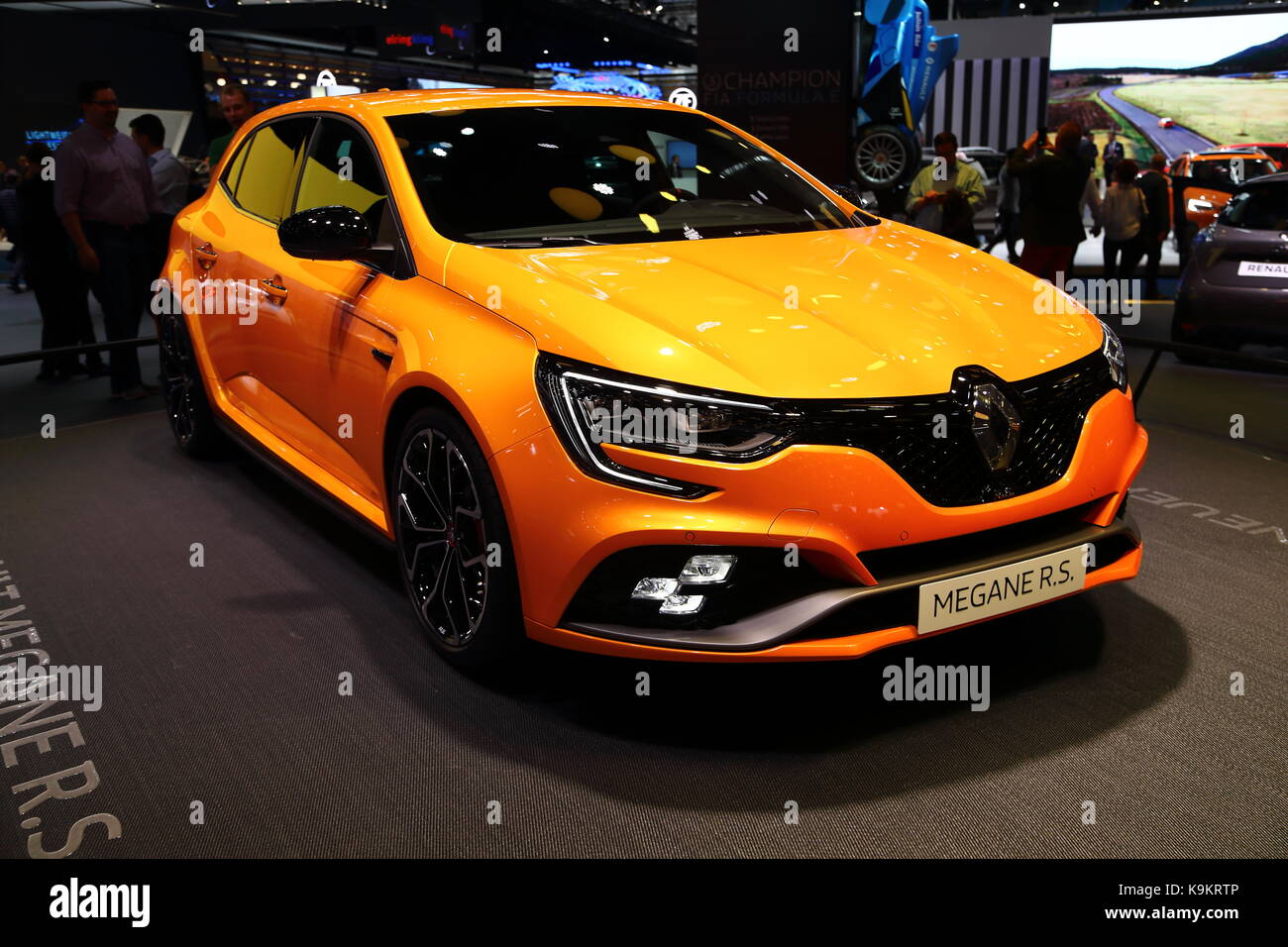 Renault displayed its range and innovations at the 2017 Frankfurt Motor ...