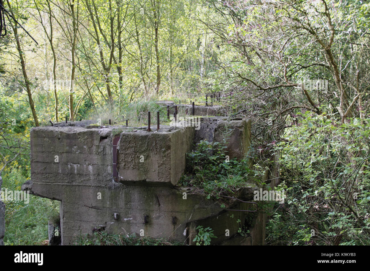 War ruins second hi-res stock photography and images - Alamy