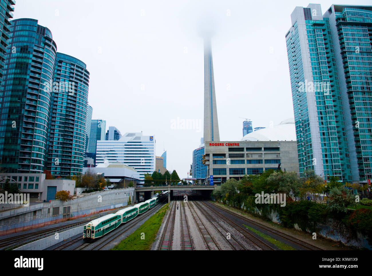 Toronto Tower Blocks High Resolution Stock Photography and Images - Alamy