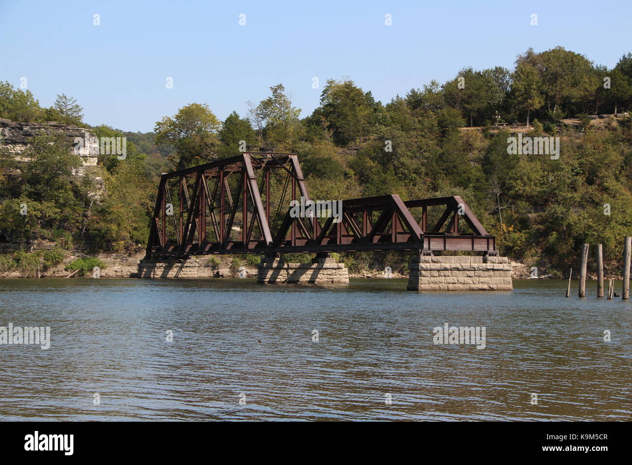 Abandoned railroad bridge hi-res stock photography and images - Alamy