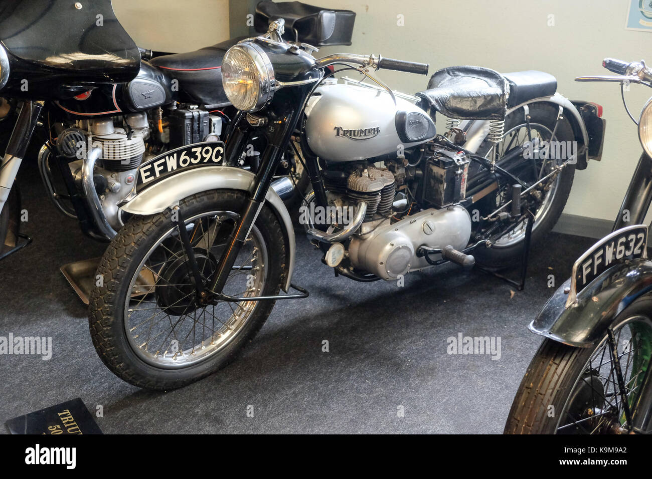 Triumph motorcycle vintage hi-res stock photography and images - Alamy