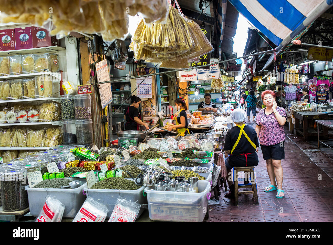 Medicine vendor hi-res stock photography and images - Alamy