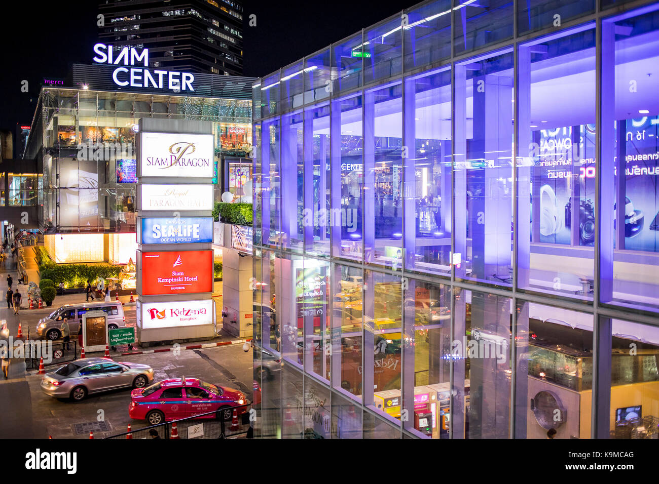 Siam Center shopping mall, at Rama I road, Bangkok, Thailand Stock ...