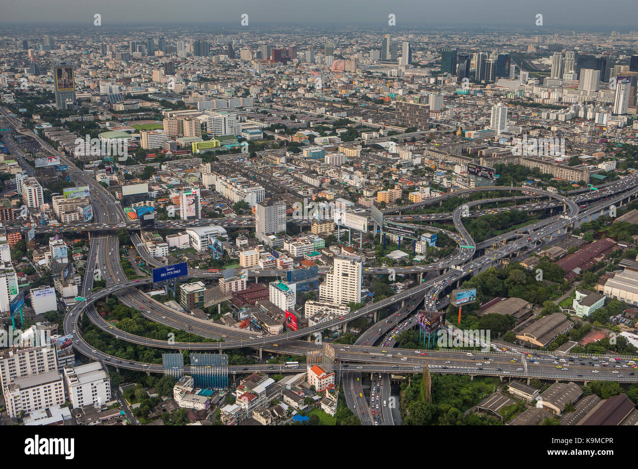 Junction, Sirat Expy expressway at Chalerm Maha Nakhon Expy expressway ...
