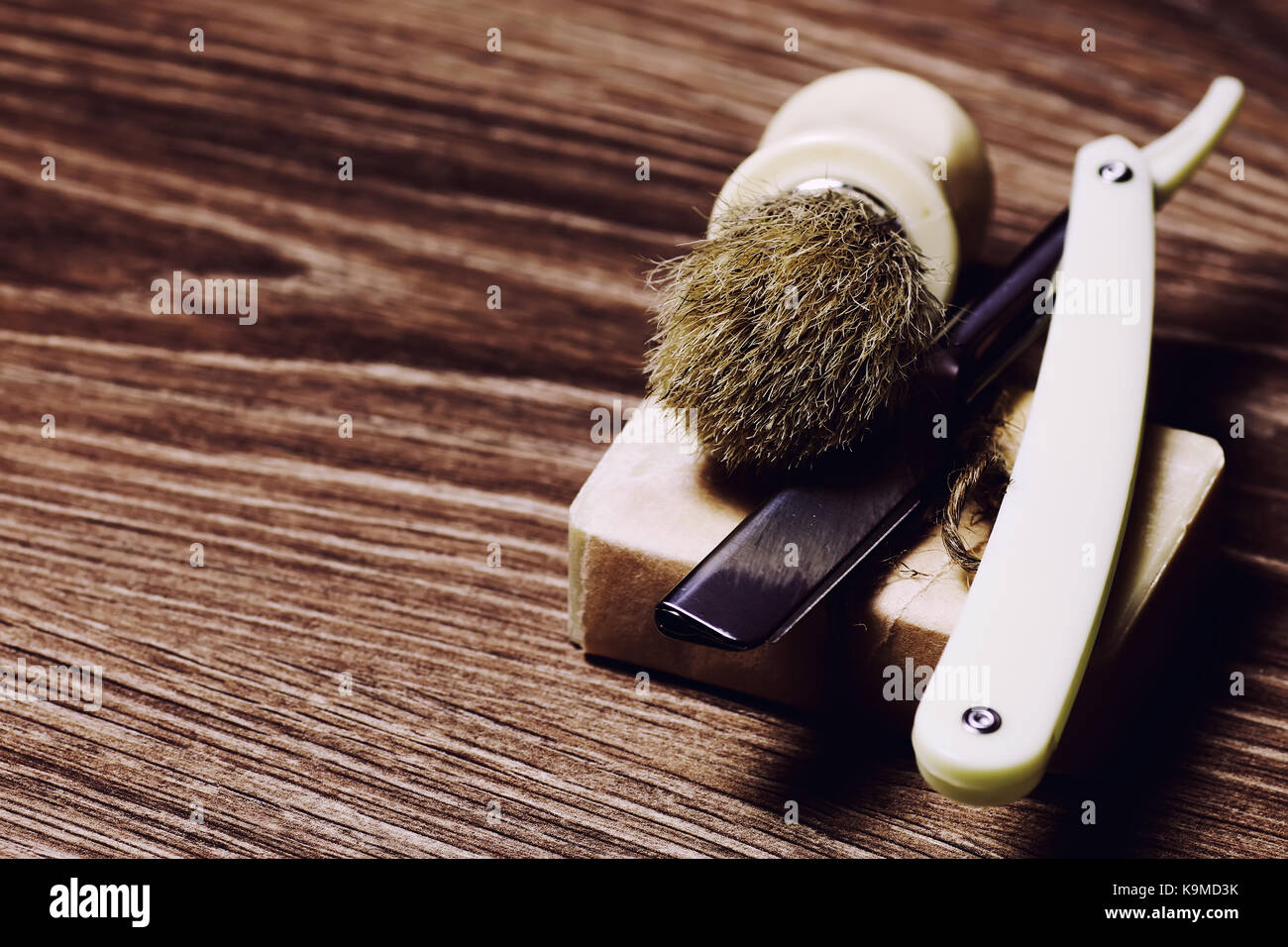 razor sharp soap brush retro Stock Photo - Alamy