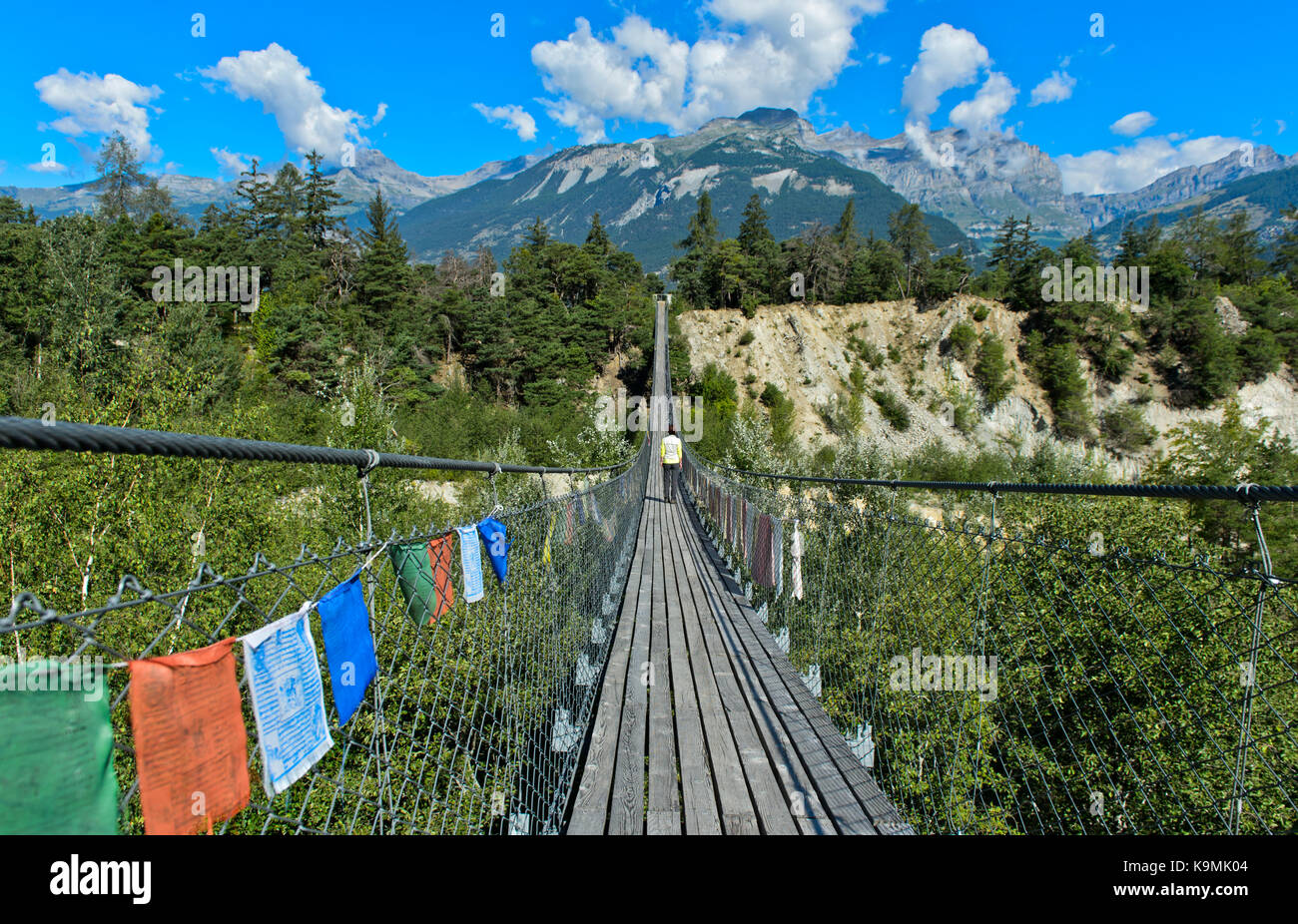 Hanging walkway hi-res stock photography and images - Alamy