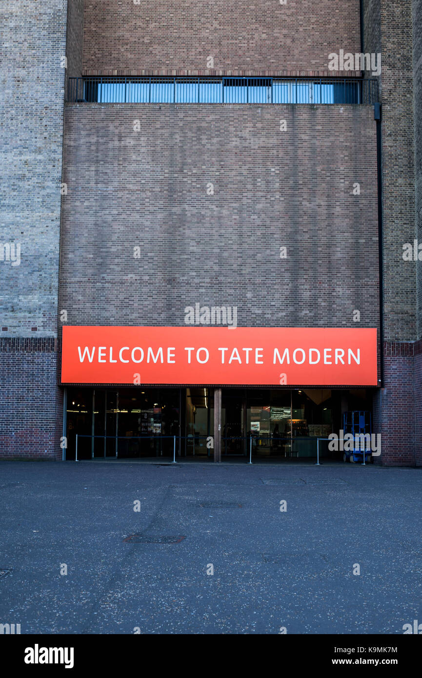 Founder henry tate hi-res stock photography and images - Alamy