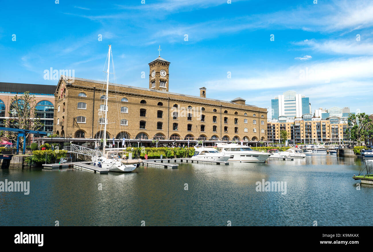 Docks london hi-res stock photography and images - Alamy