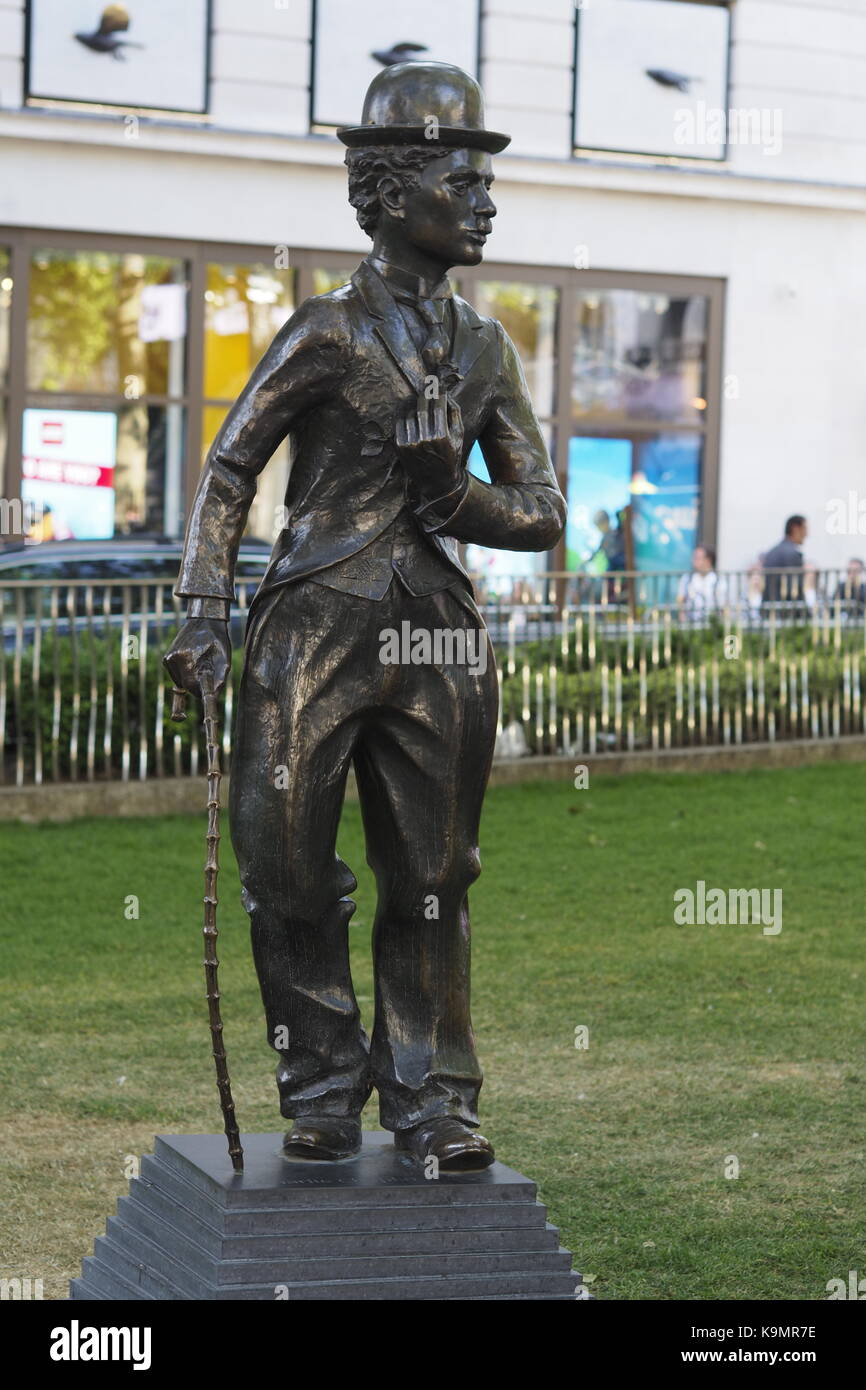 Charlie Chaplin statue Leicester Square Stock Photo - Alamy