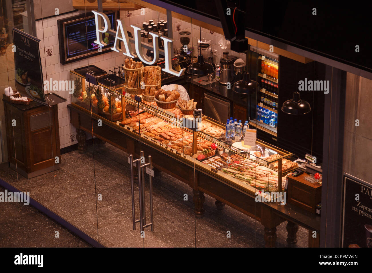 The bread station bakery hi-res stock photography and images - Alamy