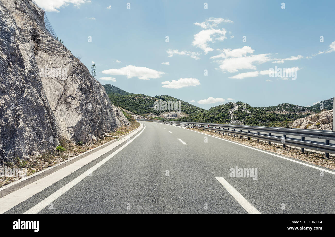 Country road receding into distance hi-res stock photography and images ...
